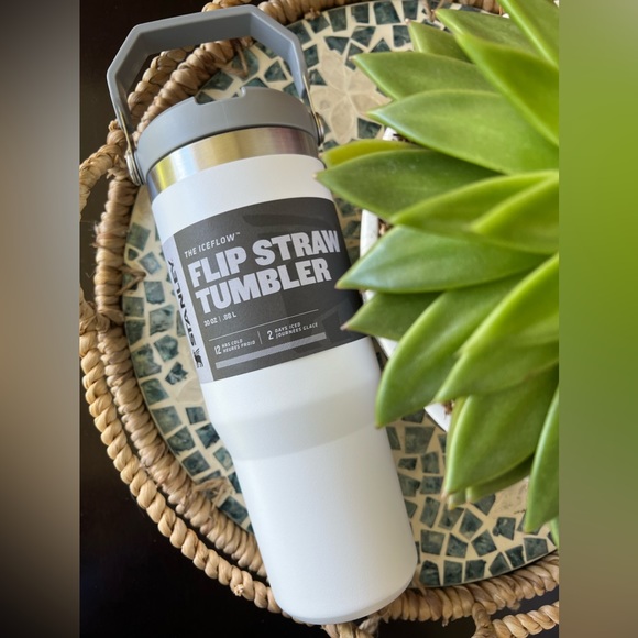 Stanley | Dining | Stanley Polar White Iceflow Straw Tumbler 3 Fl Oz ...